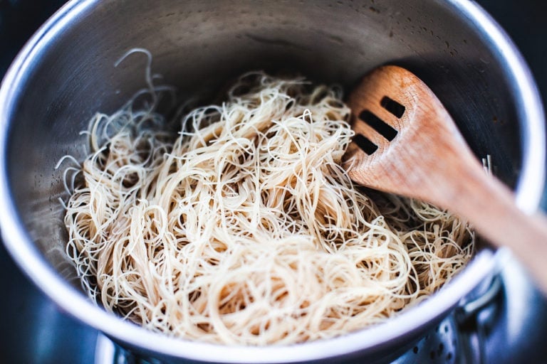 Pad Mee, Vermicelli Thai Rice Noodles - Simply Suwanee