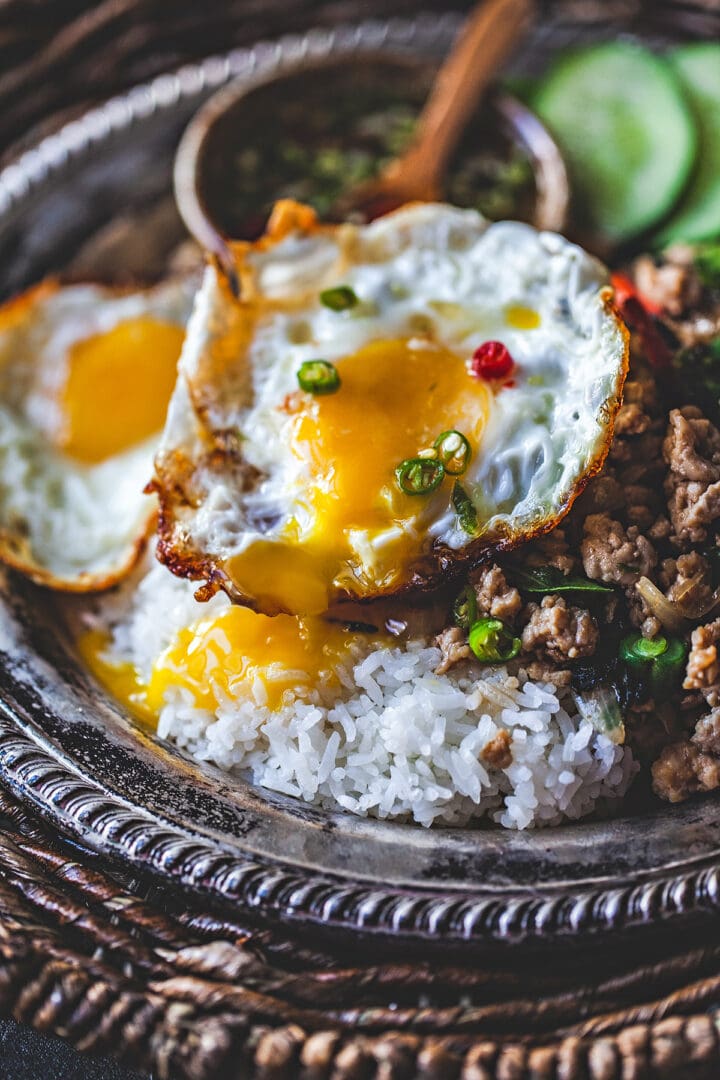 Easy Beef Pad Kra Pao - Simply Suwanee
