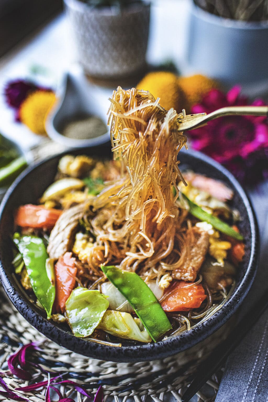 Pad woon Sen Noodle Stir Fry Recipe, ผัดวุ้นเส้น - Simply Suwanee