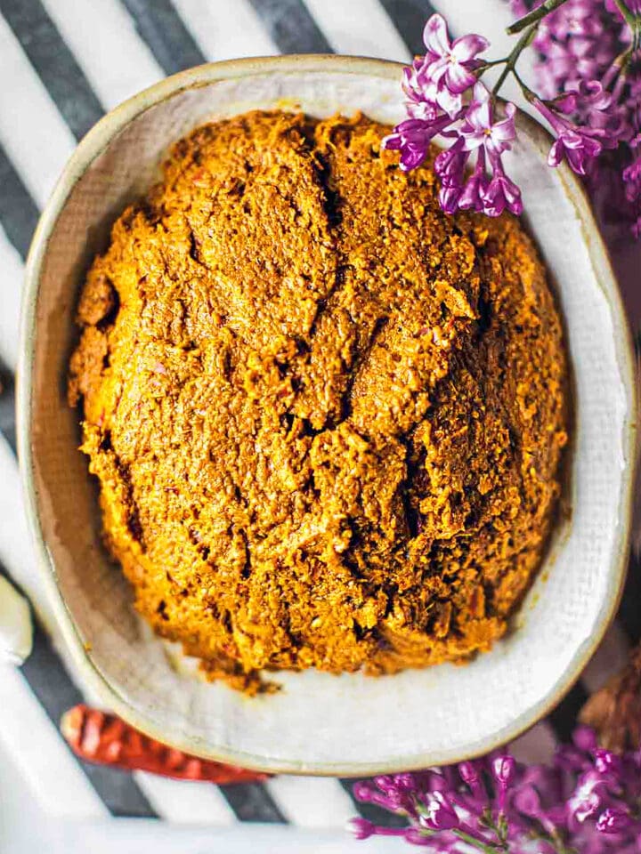 Easy Yellow Curry Powder - Simply Suwanee