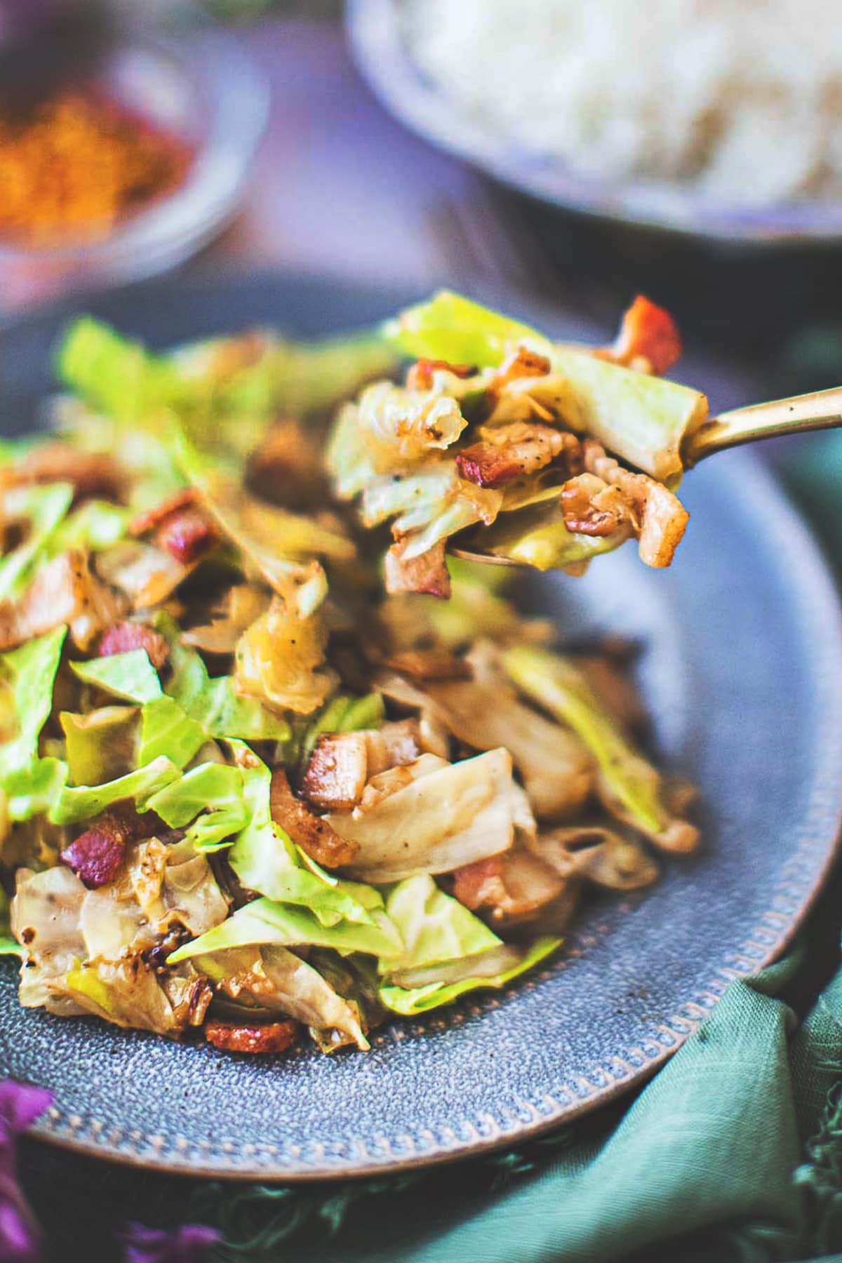 Thai stir-fried cabbage with bacon (Pad Galem Plee) - Simply Suwanee