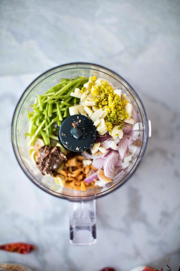 Authentic Homemade Choo Chee Curry Paste - Simply Suwanee