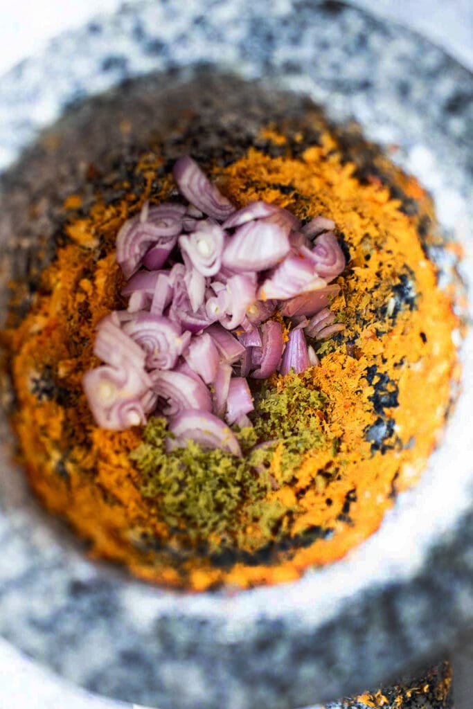 Authentic Homemade Choo Chee Curry Paste - Simply Suwanee