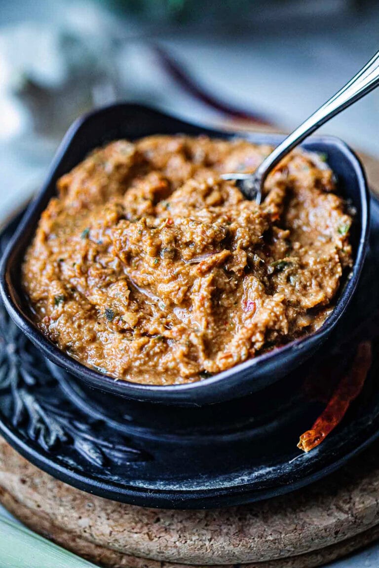 Authentic Homemade Thai Tom Yum Paste - Simply Suwanee