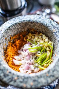 The Best Authentic Thai Panang Curry Paste Recipe - Simply Suwanee