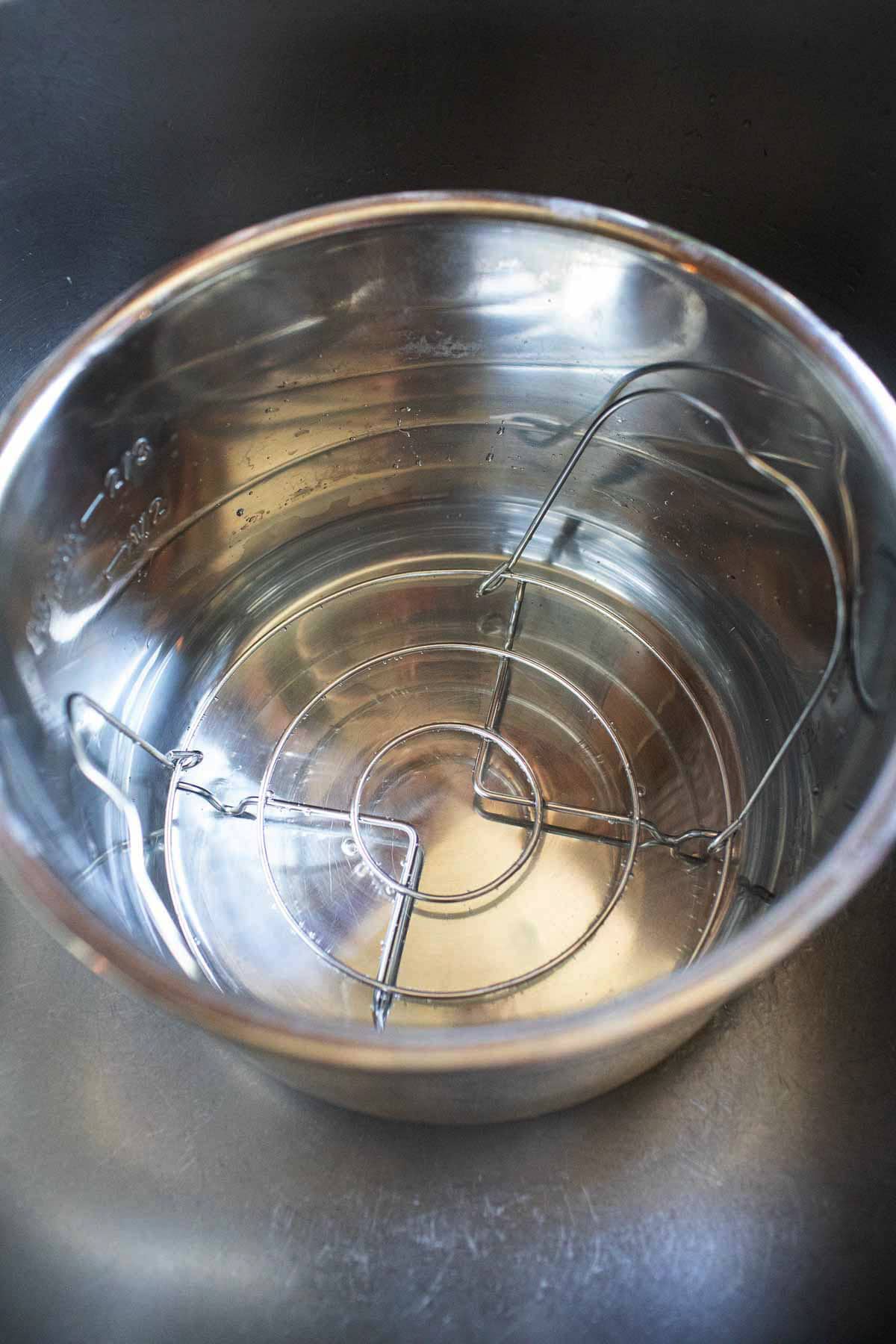 How to Make Thai Sticky Rice in an Instant Pot - Simply Suwanee