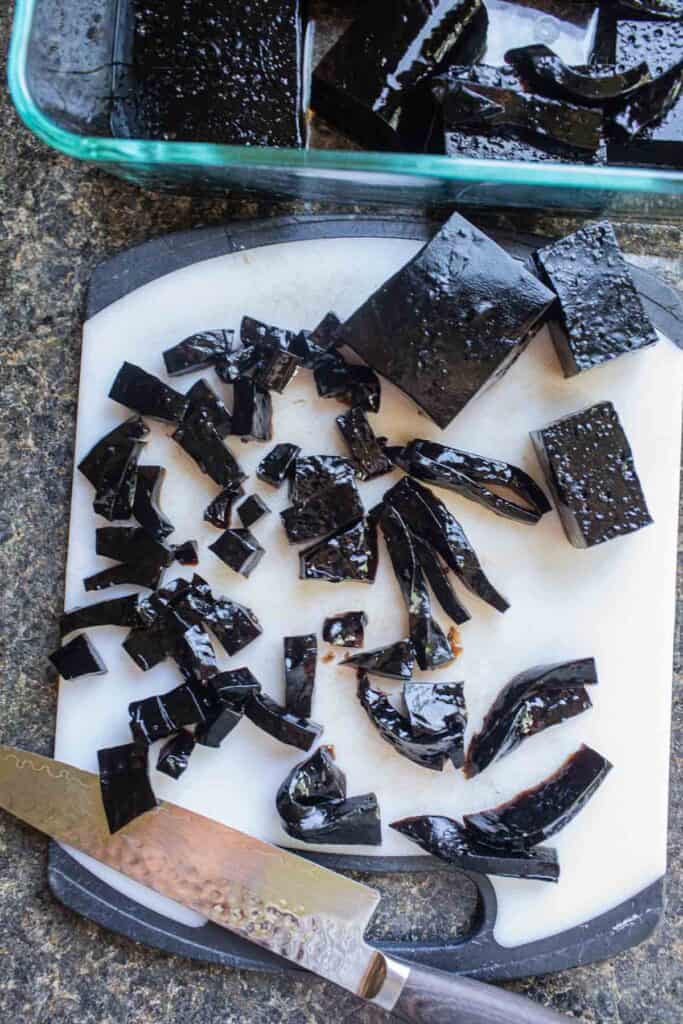 Grass Jelly Drink with Brown Sugar Syrup (เฉาก๊วยนมสด) - Simply Suwanee