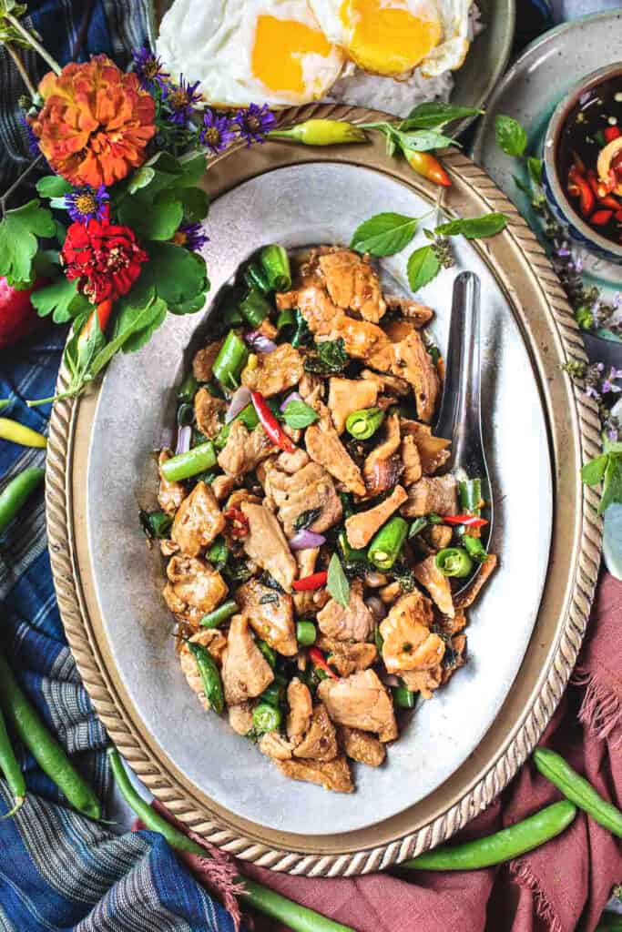 Thai Basil Pork Stir Fry (Moo Pad Kra Pao) - Simply Suwanee