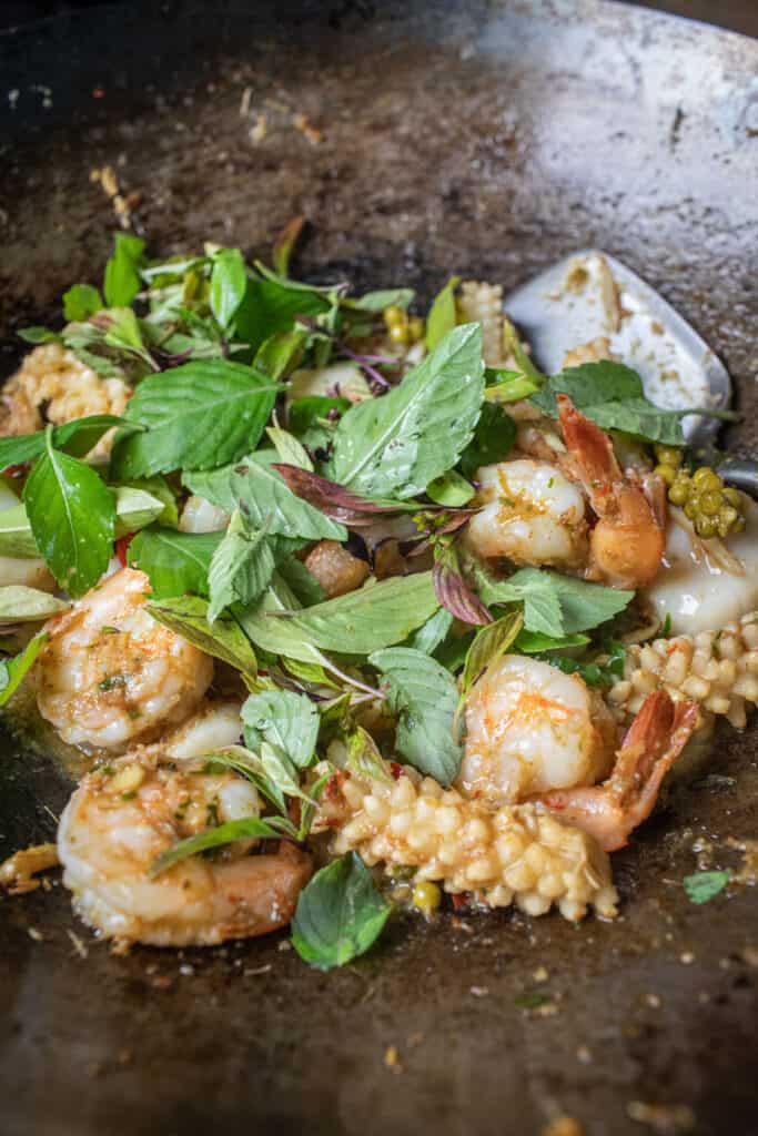 Pad Cha Talay (Thai Spicy Seafood Stir Fry Recipe) - Simply Suwanee
