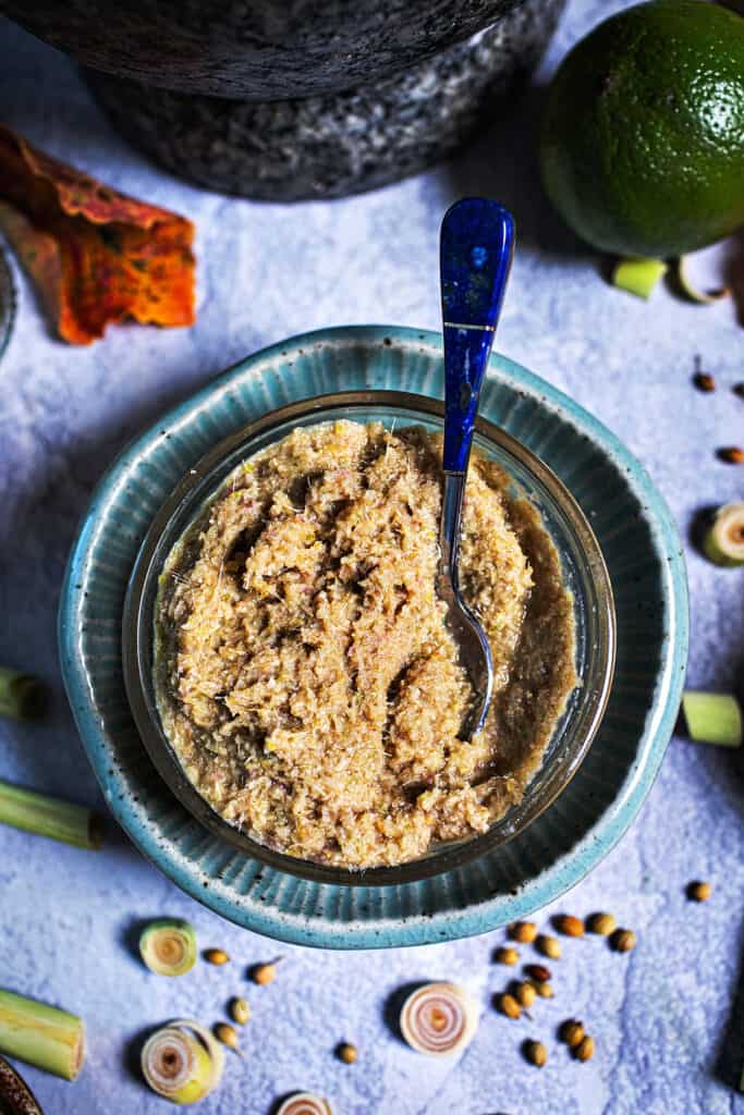 Authentic Thai Tom Kha Paste Recipe - Simply Suwanee