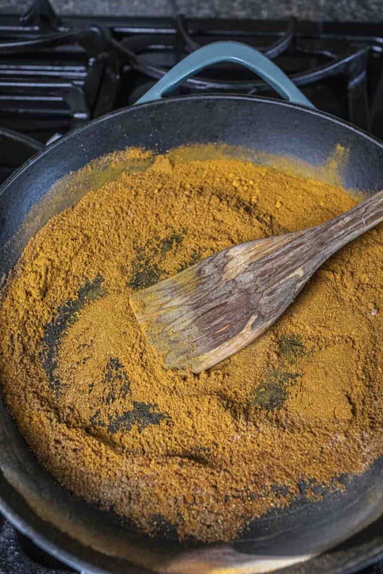 Easy Yellow Curry Powder - Simply Suwanee