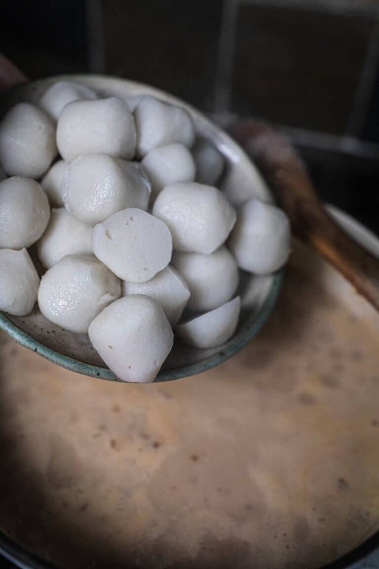 Kanom Jeen Nam Ya (Thai Fish Curry with Rice Noodles) - Simply Suwanee