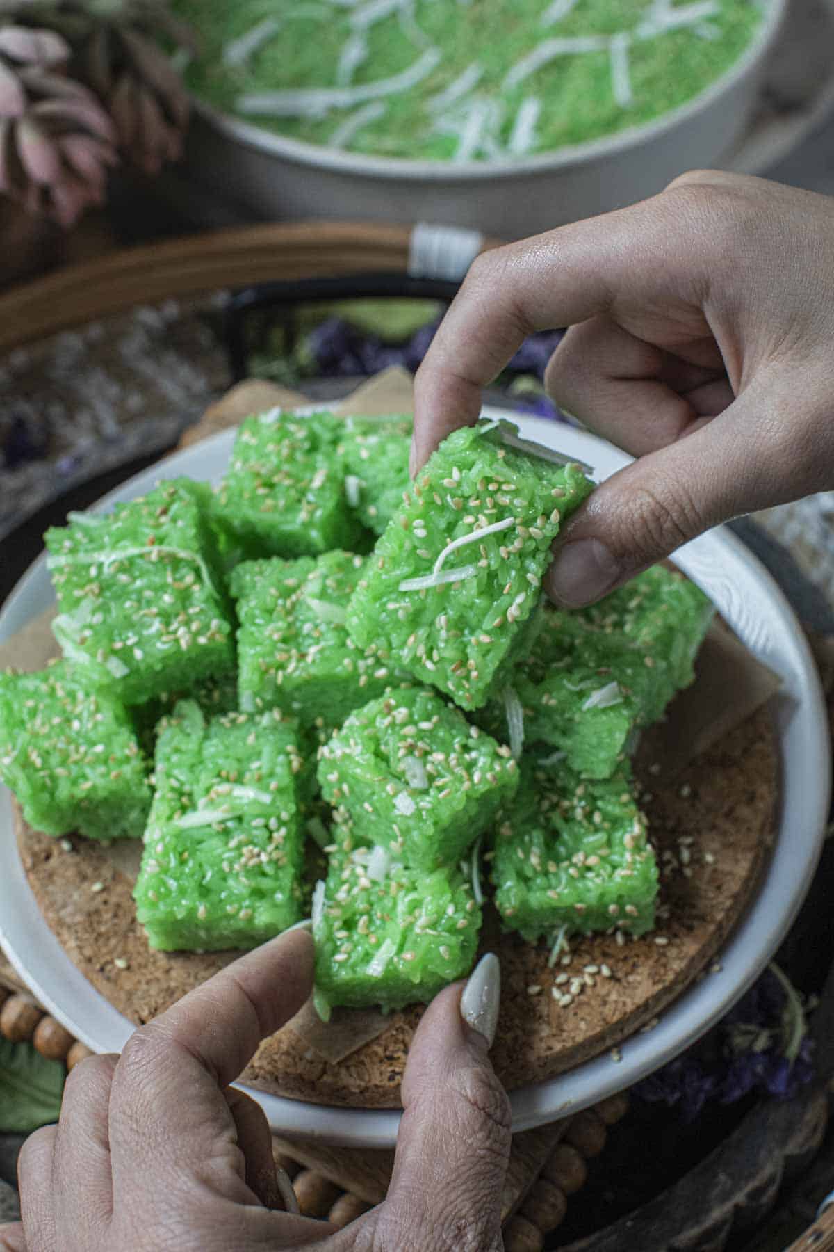 Pandan Sticky Rice Dessert - Simply Suwanee