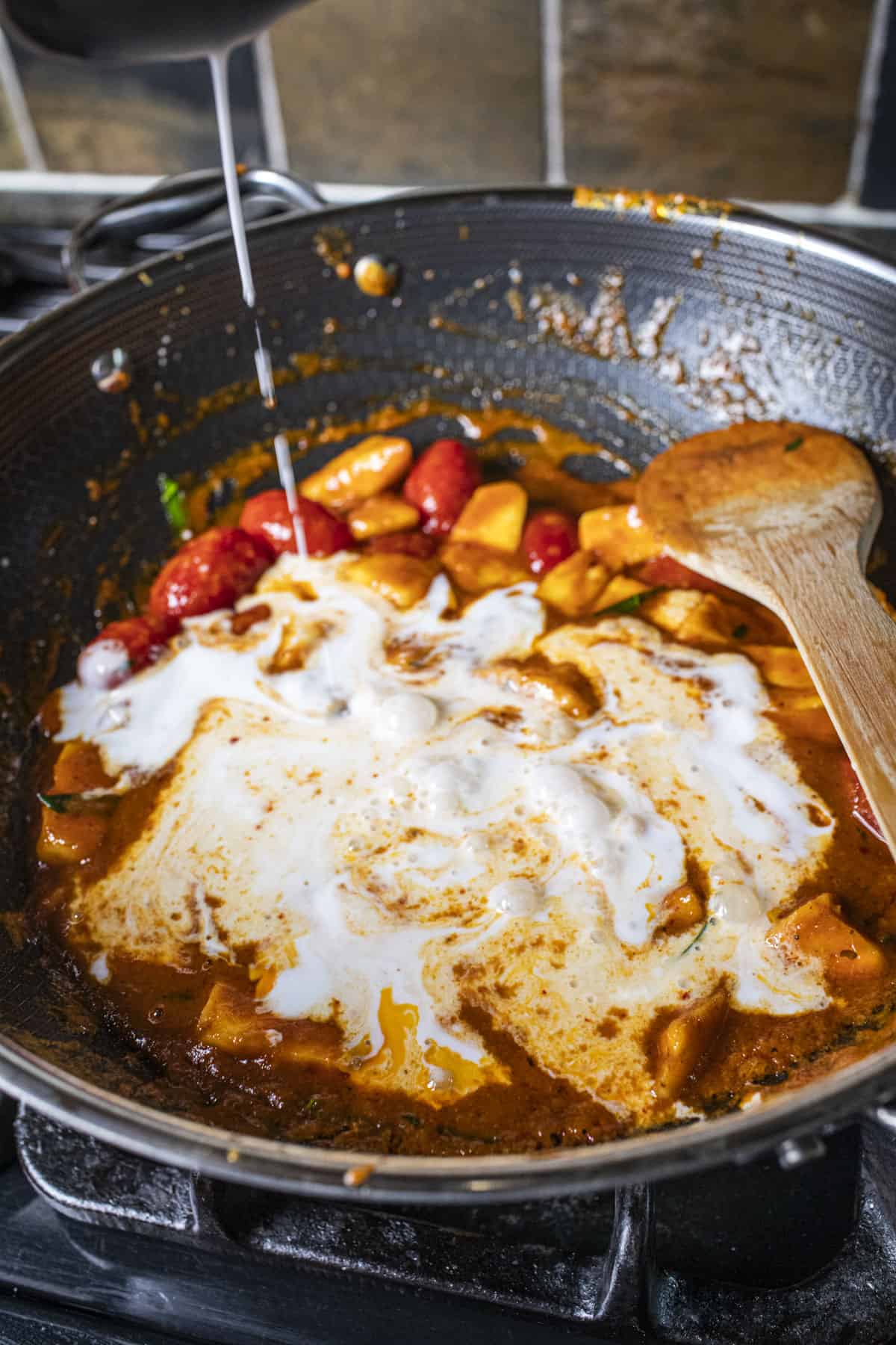Thai Roasted Duck Curry with Pineapple - Simply Suwanee