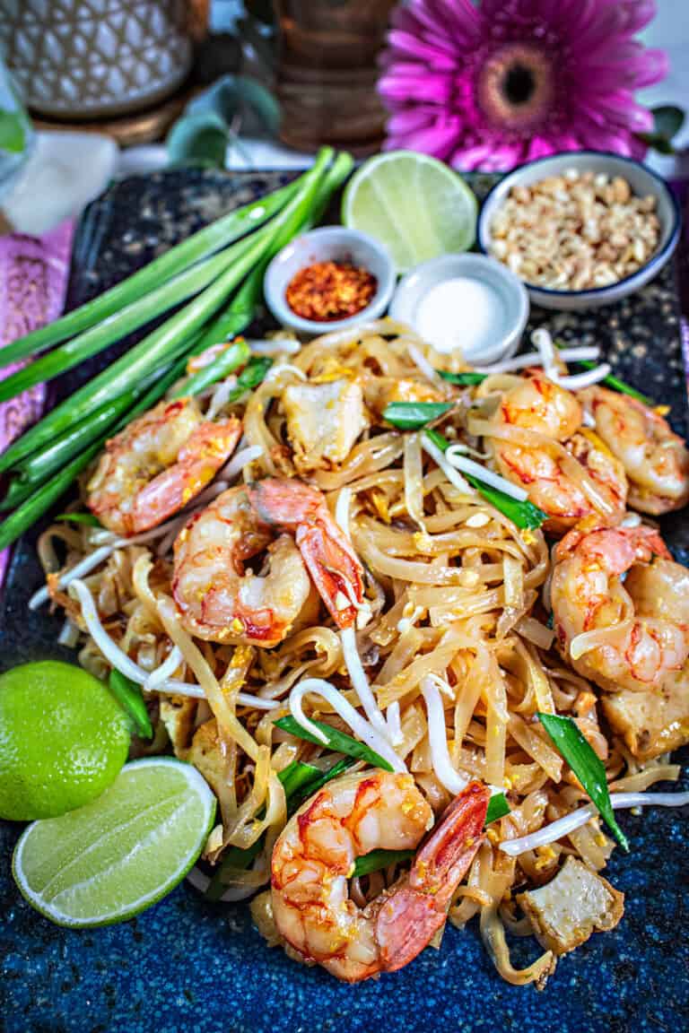 Thai Food by Region (A Guide to Regional Dishes and Flavors) - Simply ...