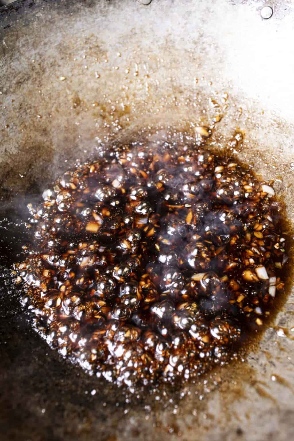 Kua Mee (Pad Lao) - Simply Suwanee