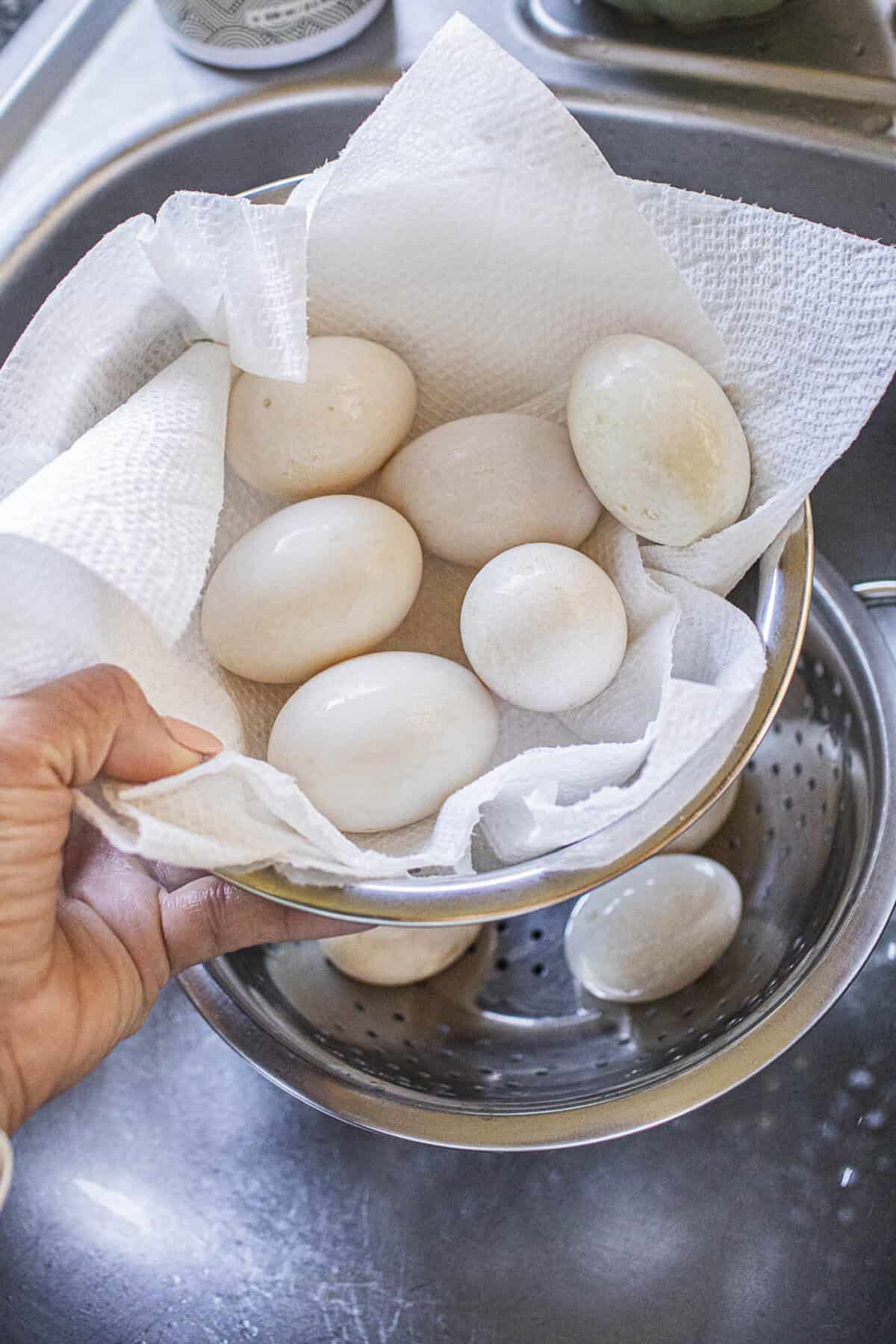 How to Make Salted Eggs - Simply Suwanee