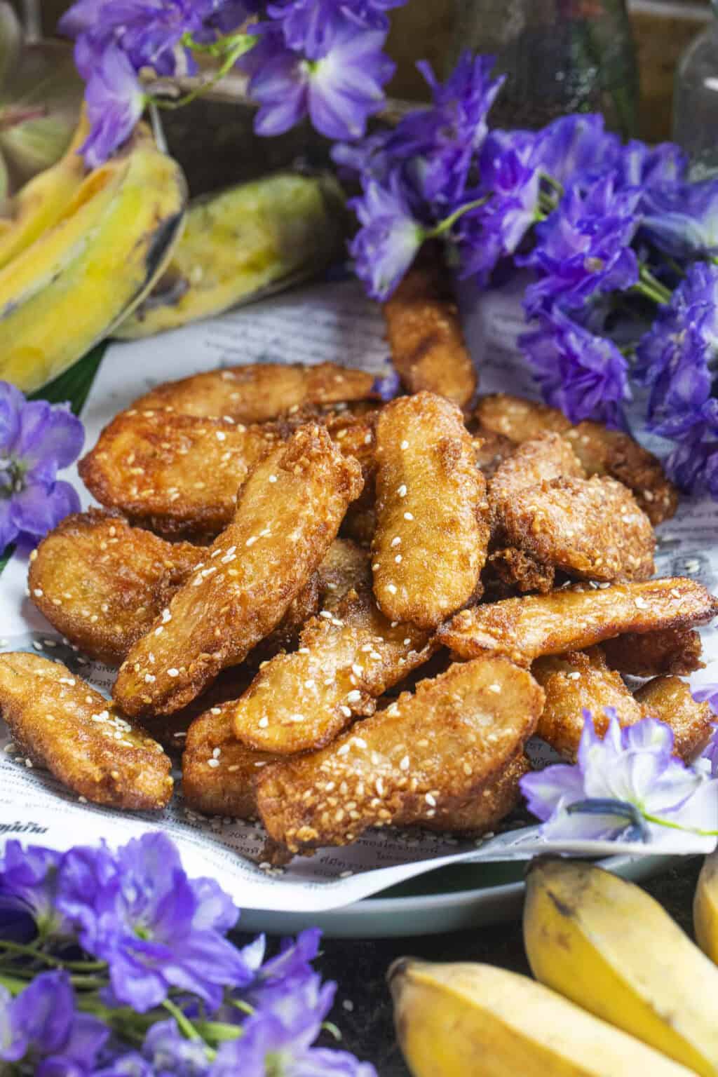 Thai Fried Bananas Dessert (Kluai Kaek) - Simply Suwanee