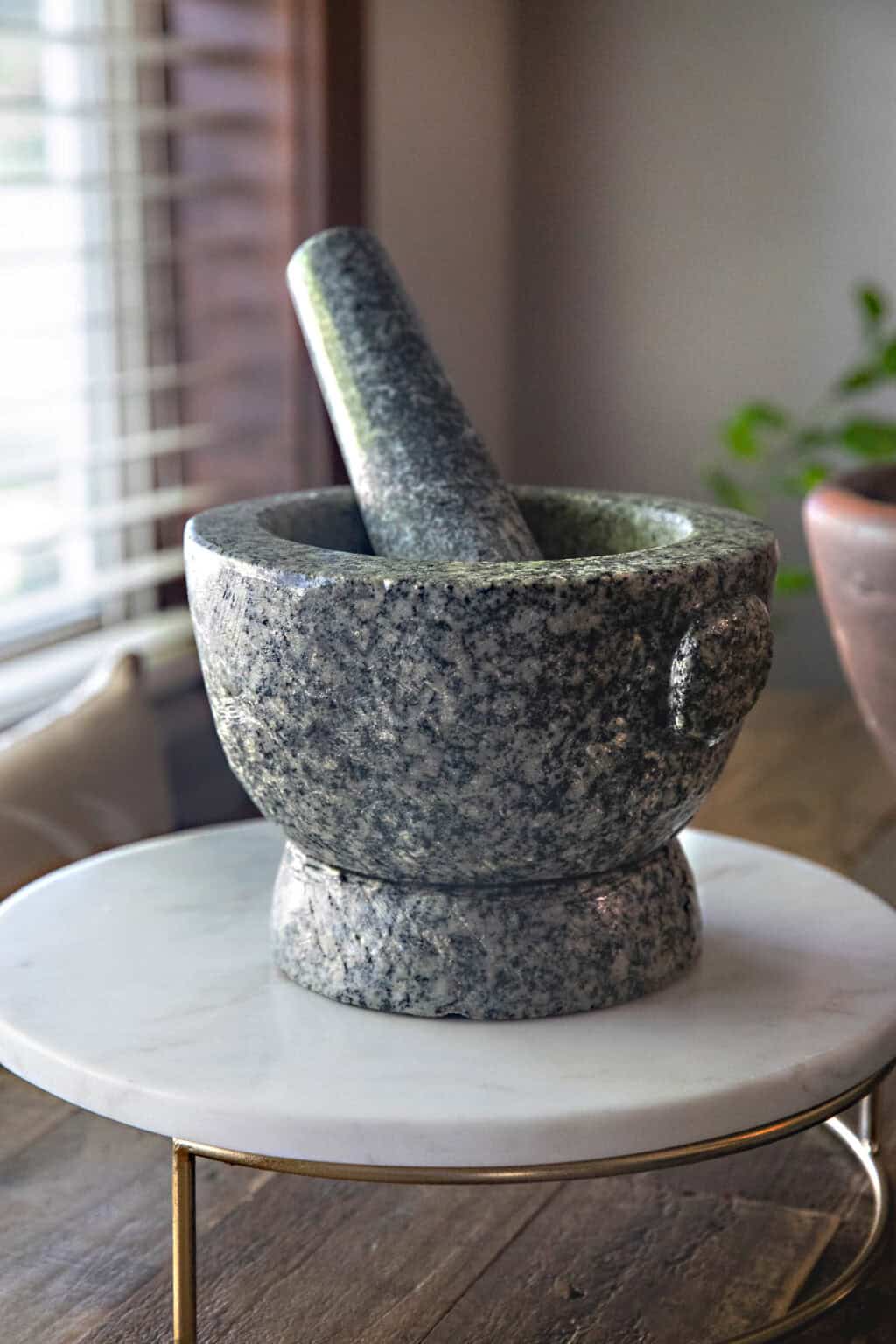 Best Mortar & Pestles for Thai Cooking (And How to Use Them) - Simply ...