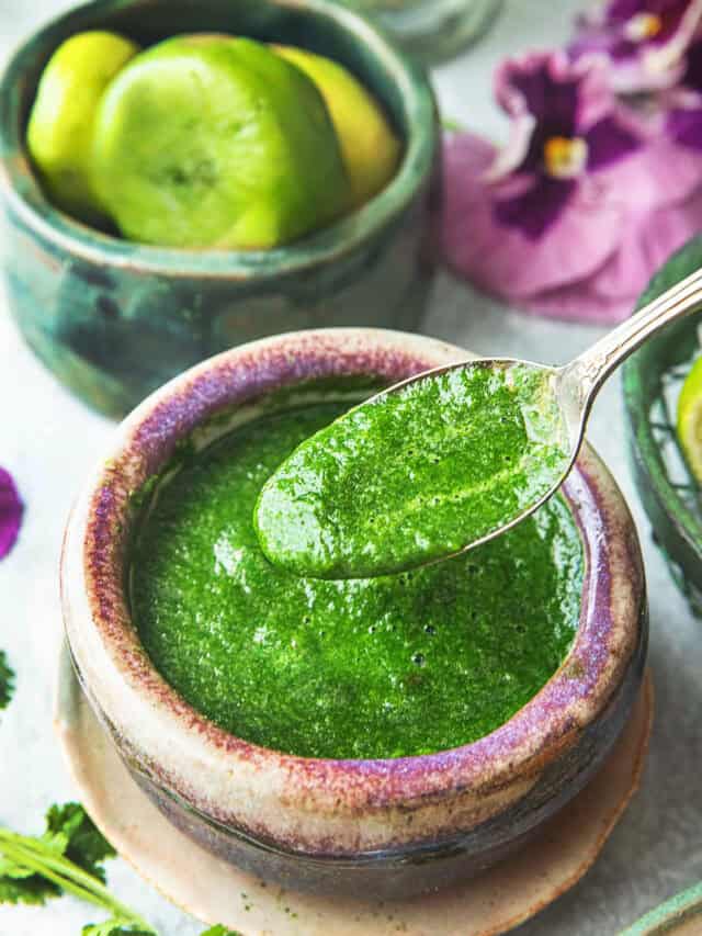 Easy Kai Jeow Thai Omelet (ไข่เจียว) - Simply Suwanee